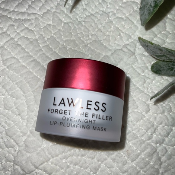 LAWLESS | Skincare | Lawless Overnight Lipplumping Mask Red And White | Poshmark